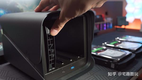 支持Docker的NAS，才算是完全体！极空间新Z4升级不只是一点点！ - 知乎