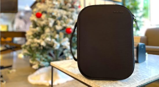 Meta 与 Incase 合作推出 Quest Pro 便携包 - 知乎