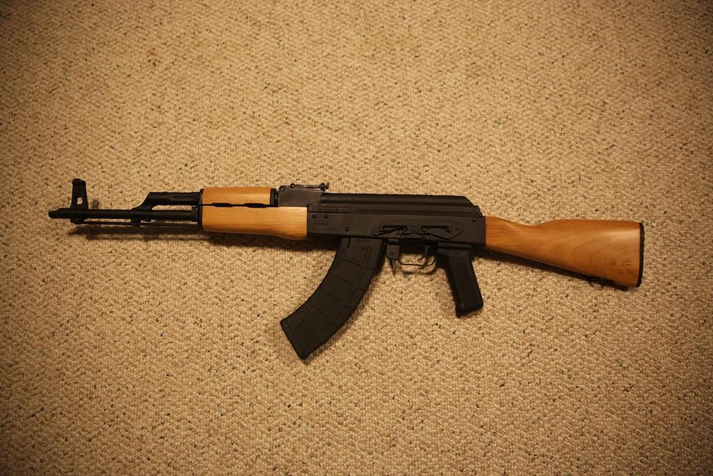 不忘初心，不改初型－罗马尼亚制造AK开箱测评！ - 知乎