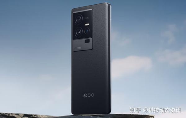 vivo：200W闪充+2K E6屏+第二代骁龙8，仅3799元