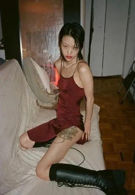 亚洲首位“升仙”90后超模来了！常年179cm/46公斤的崔素拉 - 知乎