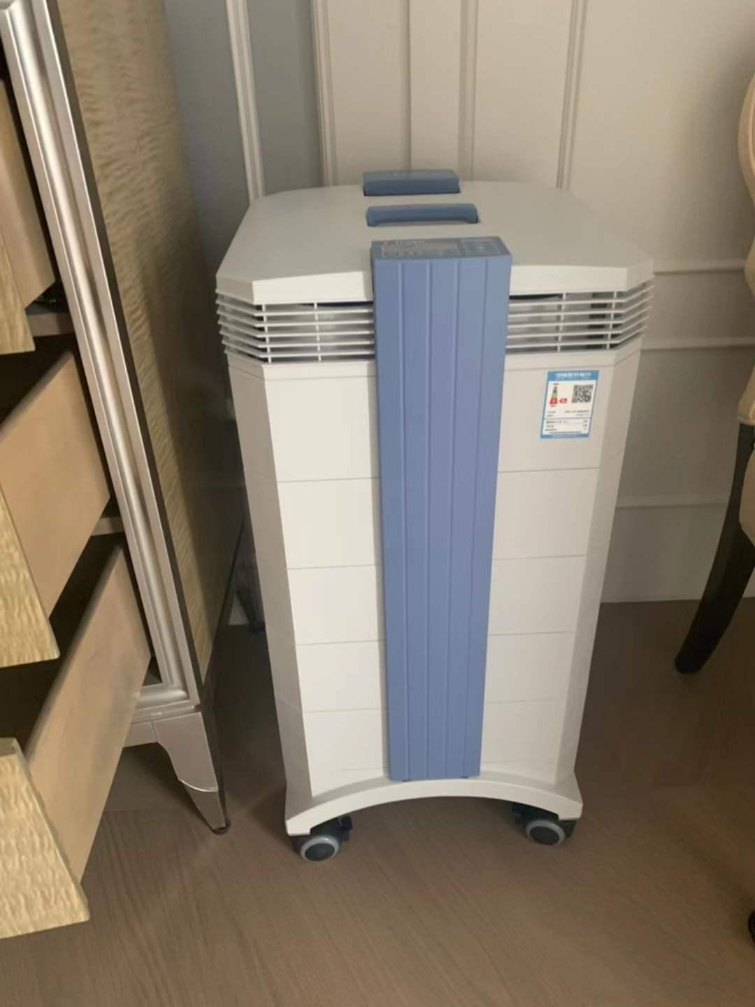 宠物空气净化器选购指南 | 范罗士、Blueair、352、IAM、IQAir五款空气净化器横向测评,养宠家庭更适合哪个品牌？