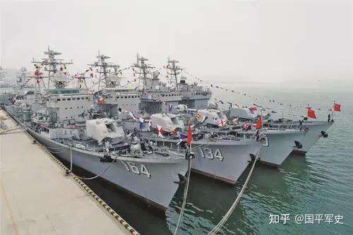 051D型164桂林舰，052DL型164桂林舰，两者有传承和纪念意义 - 知乎
