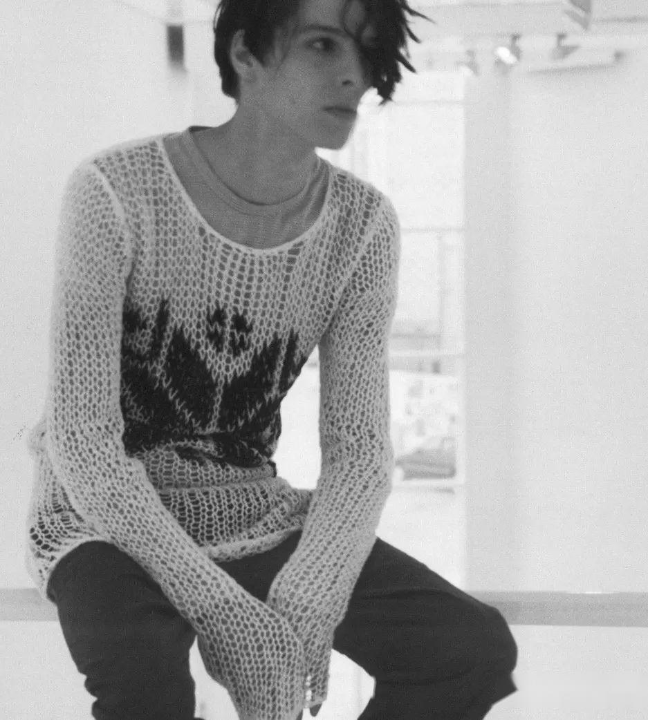 永远热泪盈眶的叛逆少年，一起回顾Raf Simons 27年设计生涯的经典时刻。 - 知乎