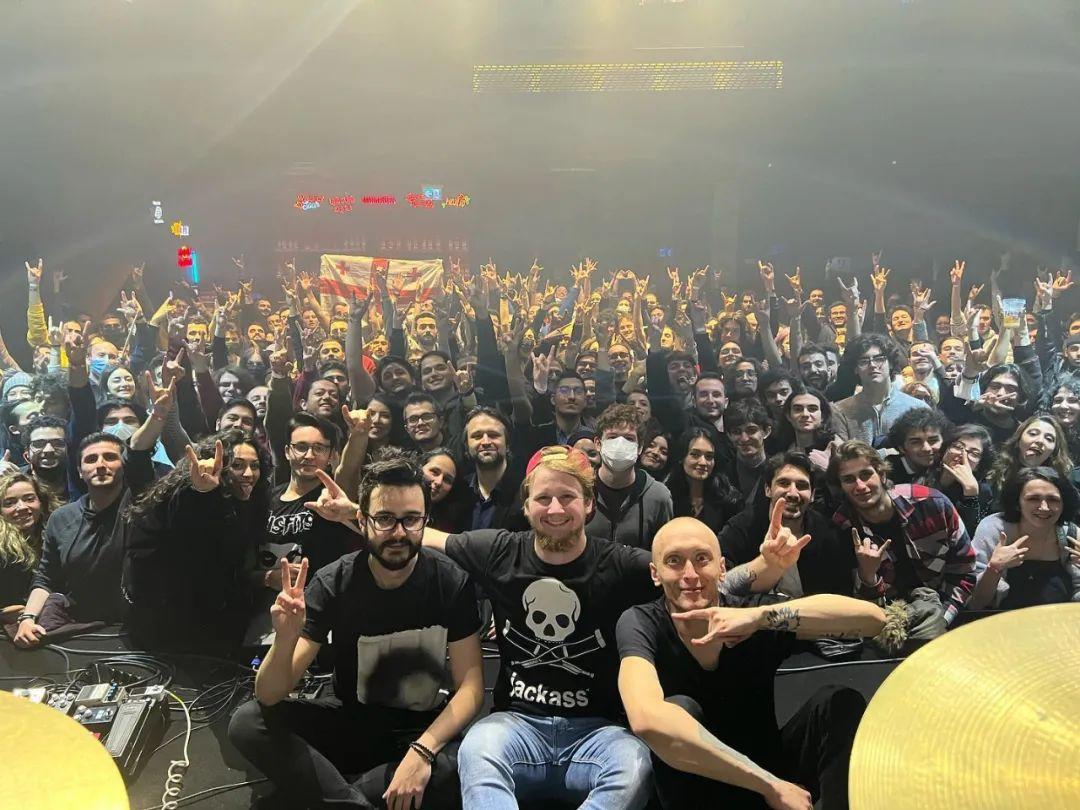 专访 Sleep Dealer：我们差点就在 2019 年巡演了 - 知乎