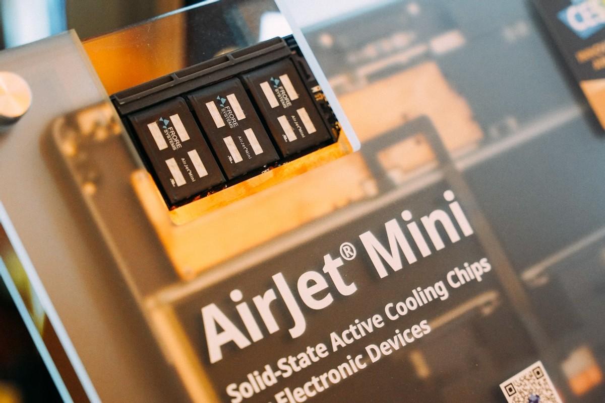 干掉笔记本风扇，世界首款固态散热方案AirJet Mini现场看 - 知乎