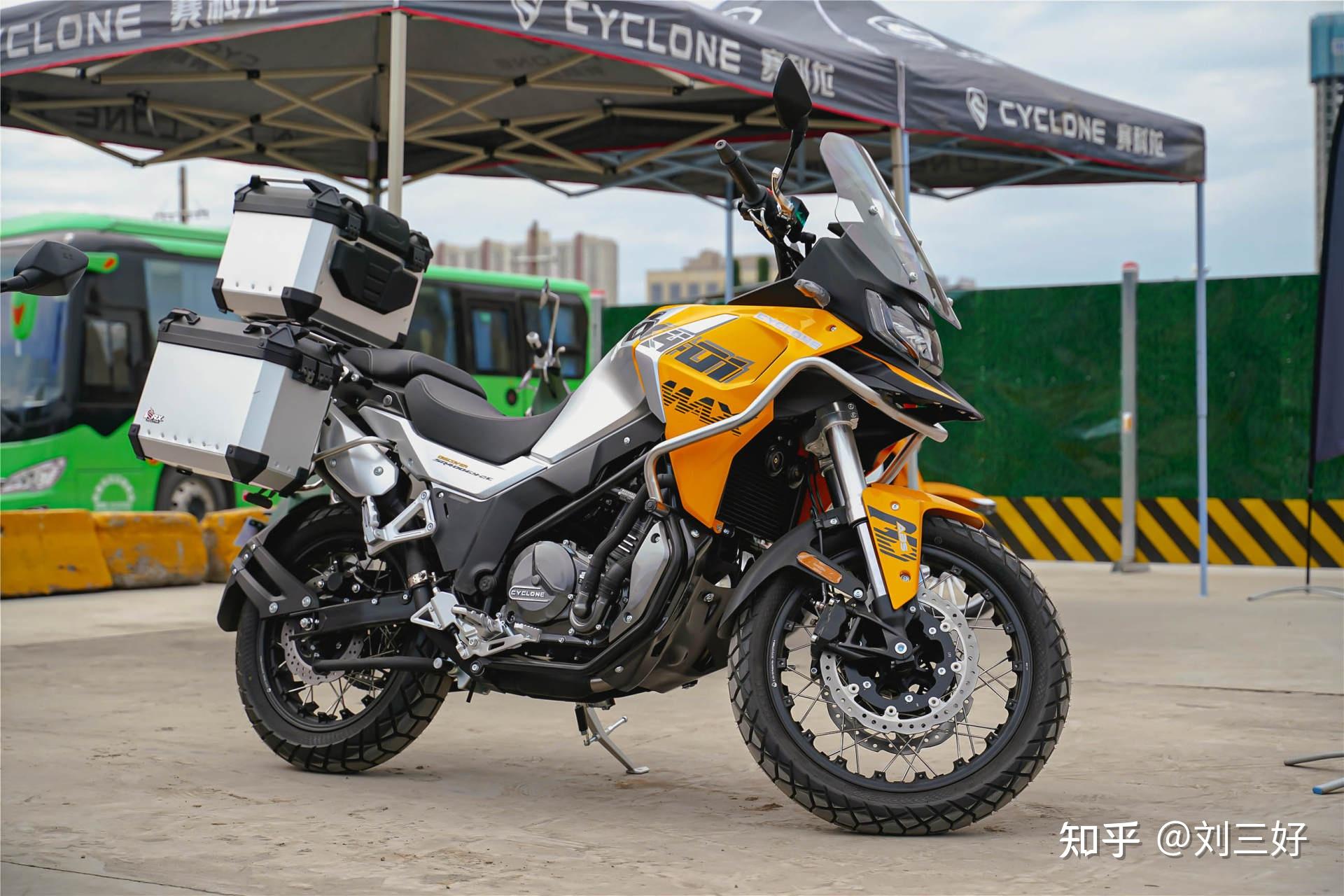 国产中排休旅诚意之作，赛科龙RX401试驾感受 - 知乎