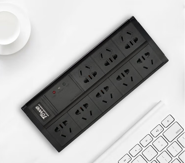 集成抗浪涌，安全可靠，同为科技（TOWE）双排防雷桌面PDU插排 - 知乎