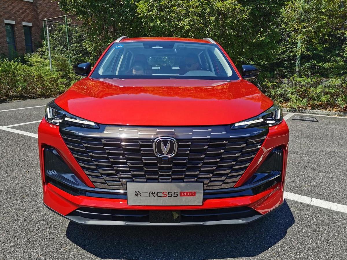 外观、配置升级后焕然一新，第二代CS55plus实拍评测 - 知乎