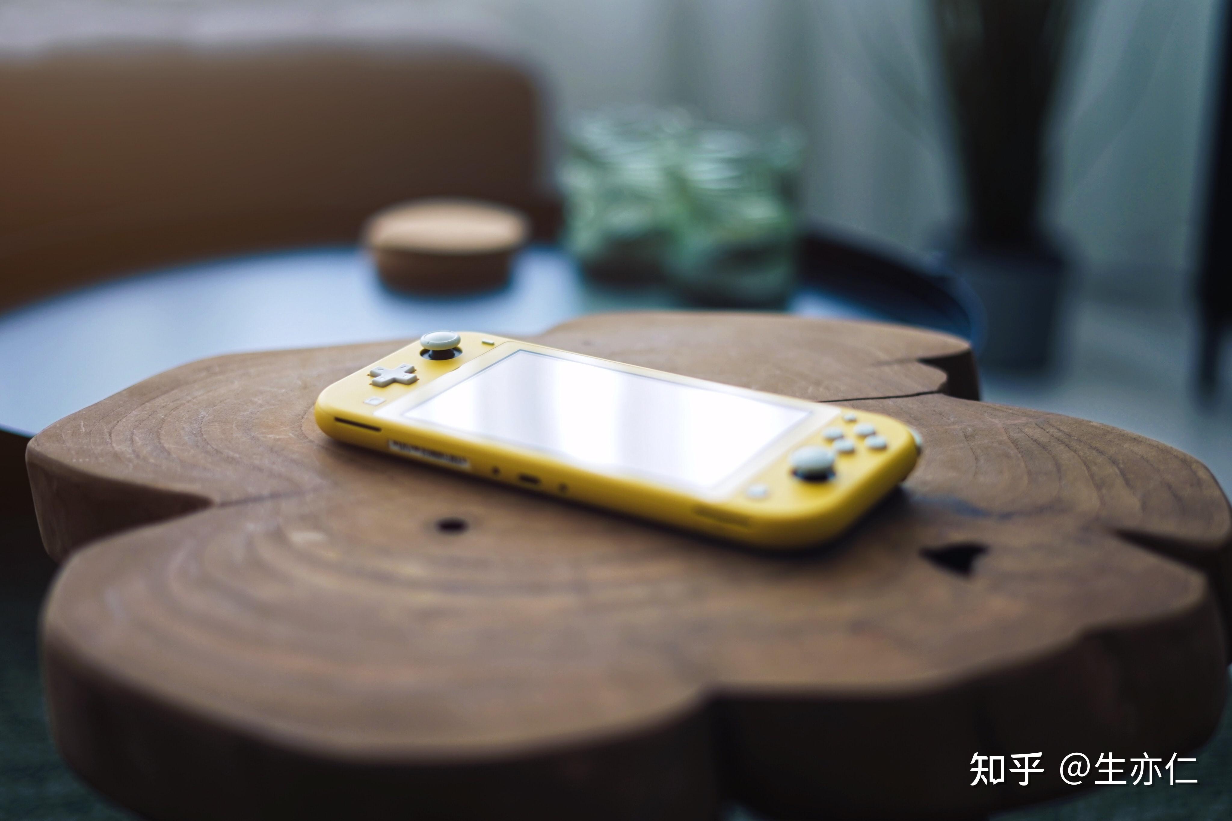 新Switch和switch lite买哪一个呢?