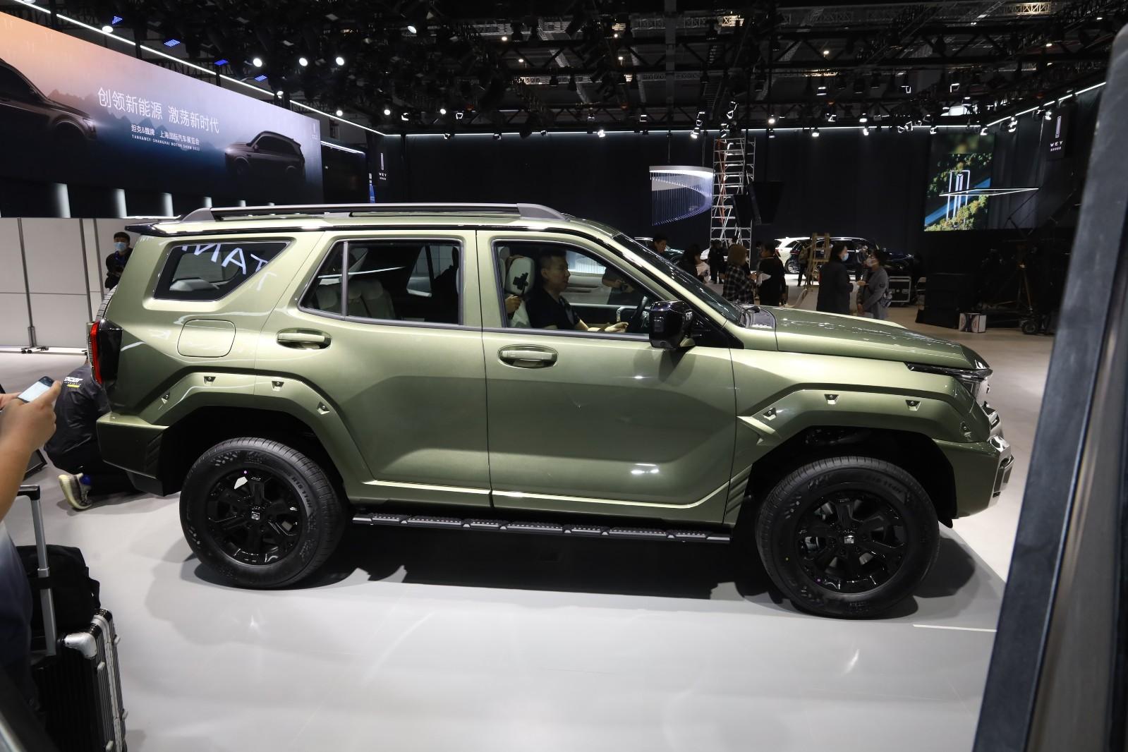 2023上海车展探馆：坦克400 PHEV - 知乎