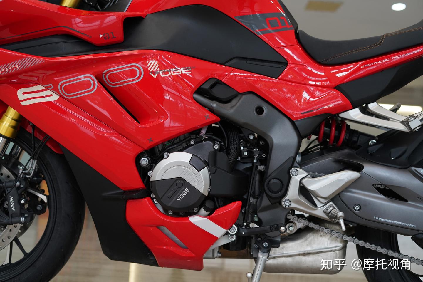 无极RR500S即将上市，售价或3万左右，比张雪500RR如何？ - 知乎