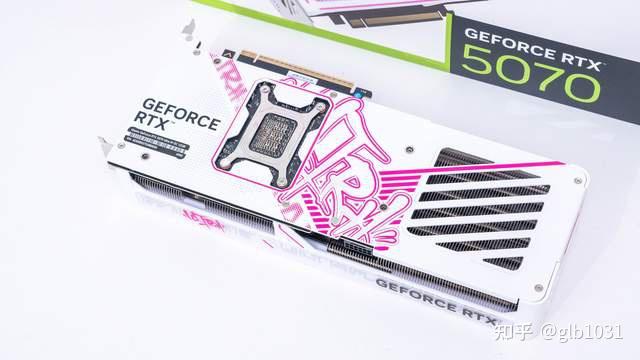 用颜值开路：七彩虹iGame RTX5070 Ultra W OC12GB显卡评测 - 知乎