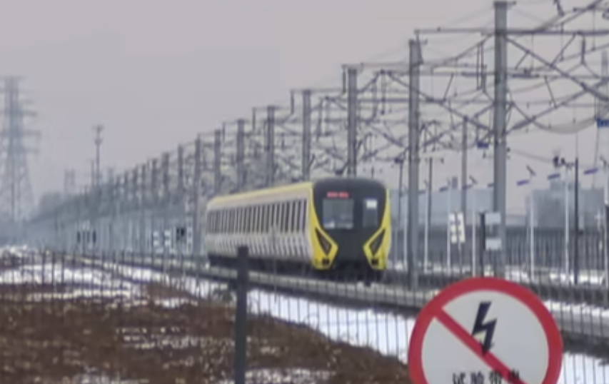 地铁13A线列车首曝光！新站点建设提速！ - 知乎