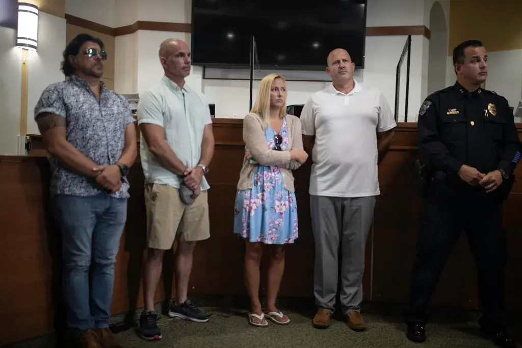 扑朔迷离！美国22岁美女旅游博主Gabby Petito离奇死亡，其男友继而离奇失踪？真相竟是... - 知乎