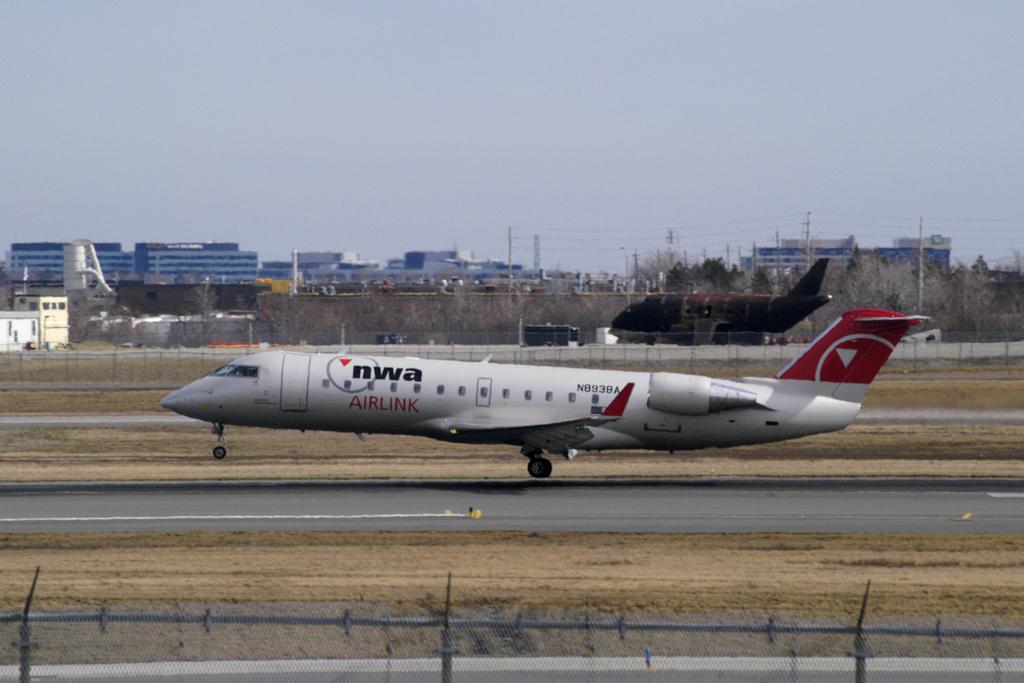 庞巴迪CRJ / Bombardier CRJ - 中英文维基百科词条融合，由辽观搬运、翻译、整合 - 知乎