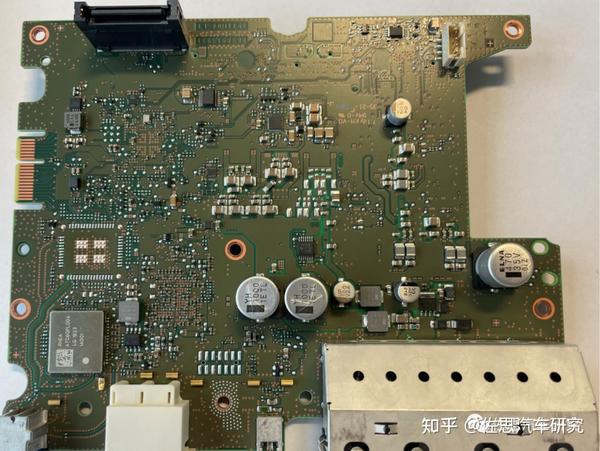 全球首发#高通 第四代座舱旗舰#SA8295P 量产车型：#奔驰新E级 #芯片 @佐思汽研 - 知乎