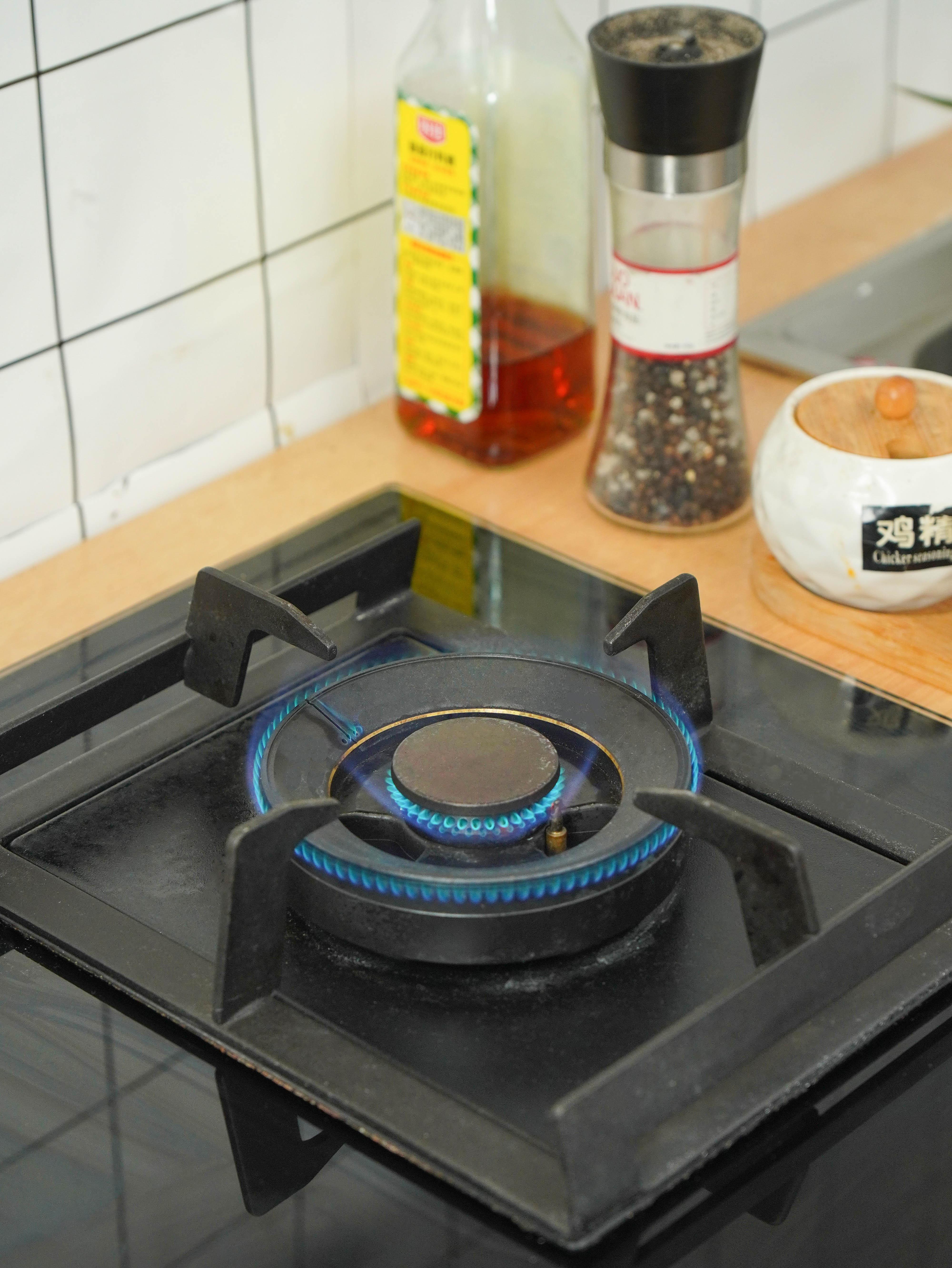 厨房烟灶应该怎么选？美的DA5烟机的使用体验怎么样？| 美的美颐享智能联动防干烧烟灶套装，帮你实现智慧安全厨房