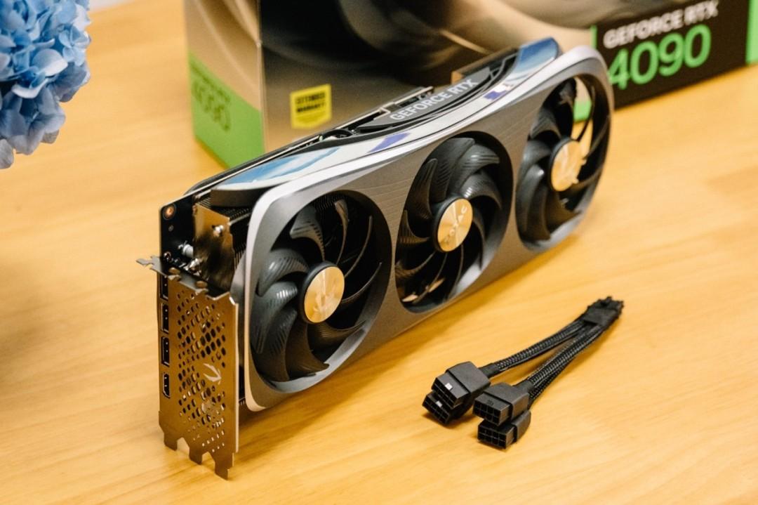 索泰GeForce RTX 4090 AMP Extreme AIRO开箱：圆润霸气 - 知乎