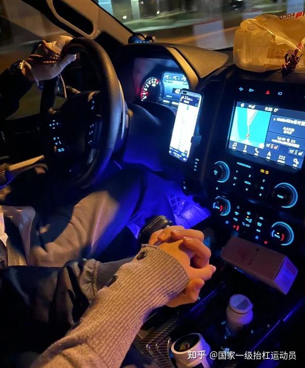 现在的社交软件，值不值得用？ - 知乎