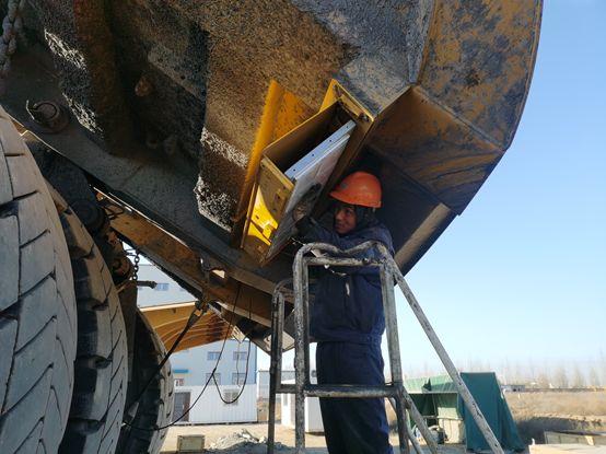 “你的煤，我包了！”矿区霸总——徐工XDE240双桥刚性矿车 - 知乎