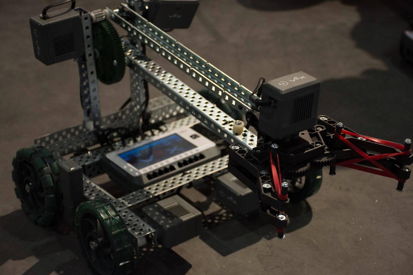 关于VEX EDR最新V5控制系统，你了解么？ - 知乎