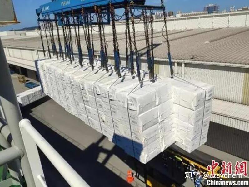 世界最大纸浆船靠港巴西桑托斯港 将载72000吨纸浆驶往中国 - 知乎