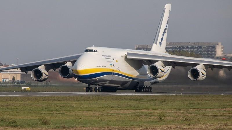 2亿美元一架，载重150吨的安-124运输机，曾经与中国擦肩而过？ - 知乎