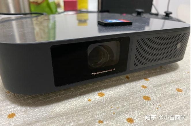 极米NEW Z6X（极米NEWZ6X投影仪）怎么样？使用半年后优缺点评测 - 知乎