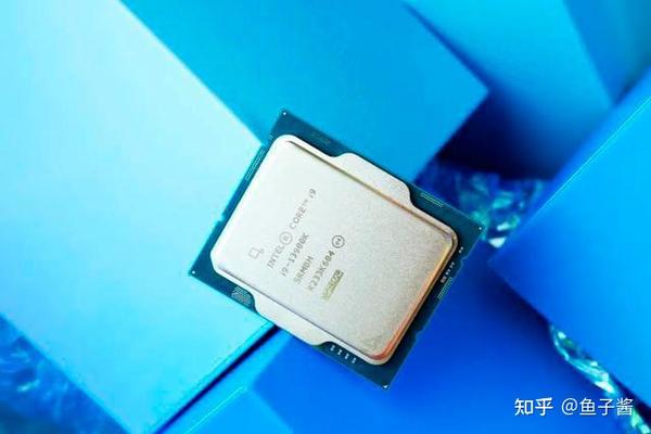 雄“芯”在握，步伐更大——13代英特尔酷睿i9-13900K & i5-13600K首发评测