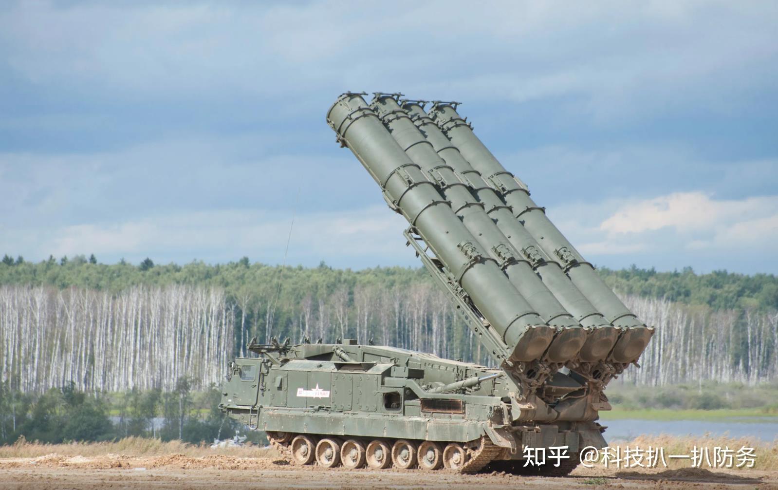 S300原来还有这款系列，搭载两款导弹，装备精良 - 知乎