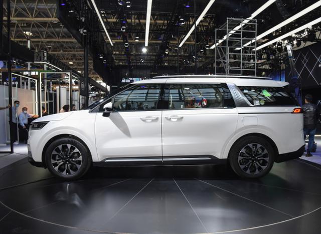 起亚最新款MPV即将上市，搭2.2T柴油发动机，造型霸气不输别克GL8 - 知乎