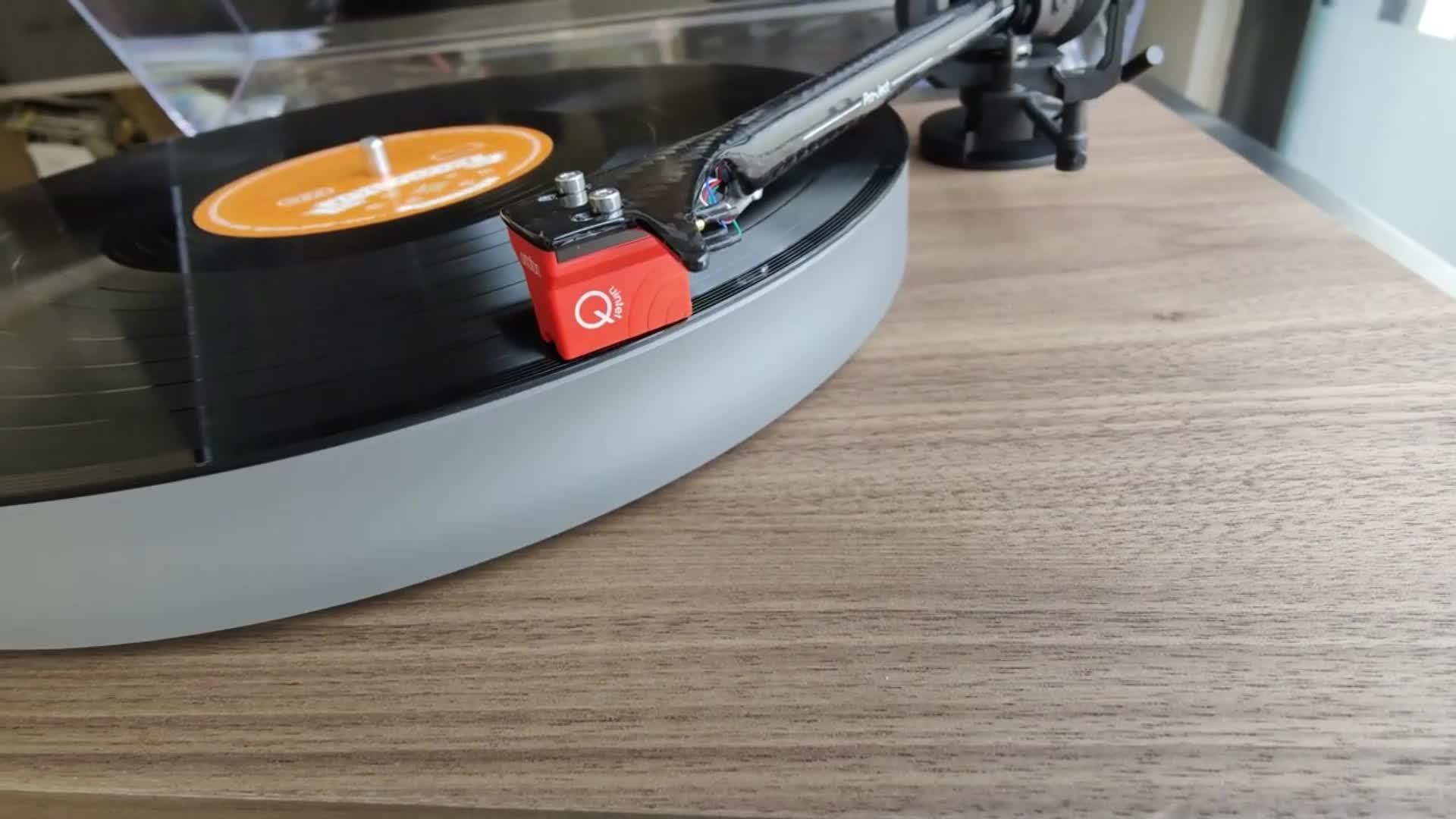 宝碟X2 B唱机和Phono Box S3 B唱放获得EISA 2022-2023年度最佳黑胶系统奖 - 知乎