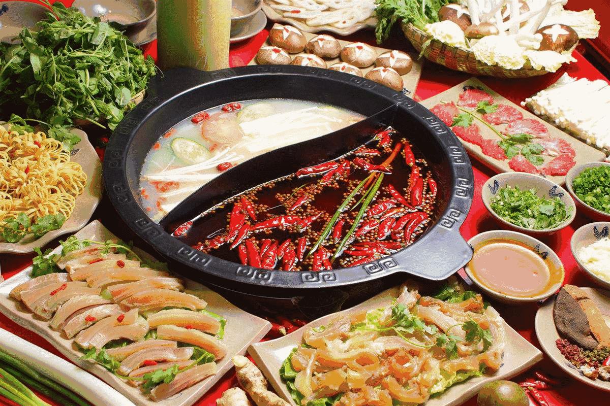 重庆火锅的三大特点-走进重庆体验生活中的火辣辣 - 知乎