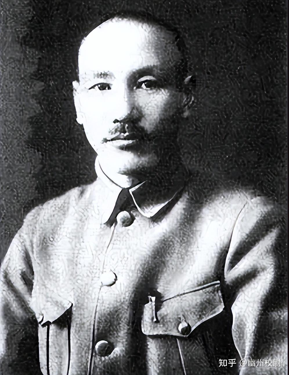 输掉解放战争，蒋介石最恨两个人，一个太无能，一个总拆台 - 知乎