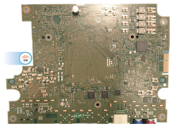 使用高通8295的奔驰的智能座舱系统拆解 - 知乎