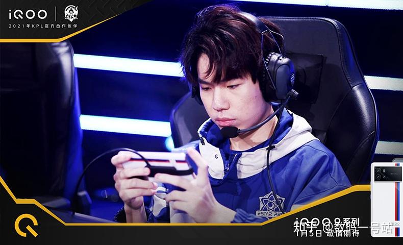 iQOO9系列配置参数大盘点，骁龙8+三星E5屏，起售价或不低于上代 - 知乎