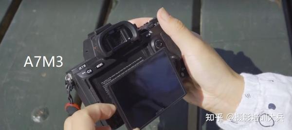 索尼a7m4和a7m3有什么不同？a7m4值得买吗？a7m4和a7m3的区别有哪些？ - 知乎