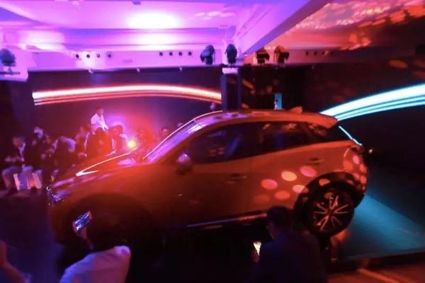 活动丨“兄弟”平分，CX-3/MX-5 RF亮相马自达品牌之夜 - 知乎