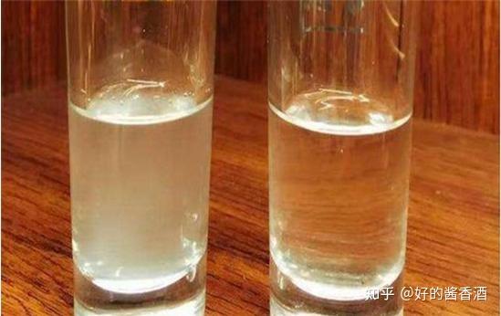 在喝酒时发现酒中有混浊和沉淀物,是不是买到了假酒? 知乎