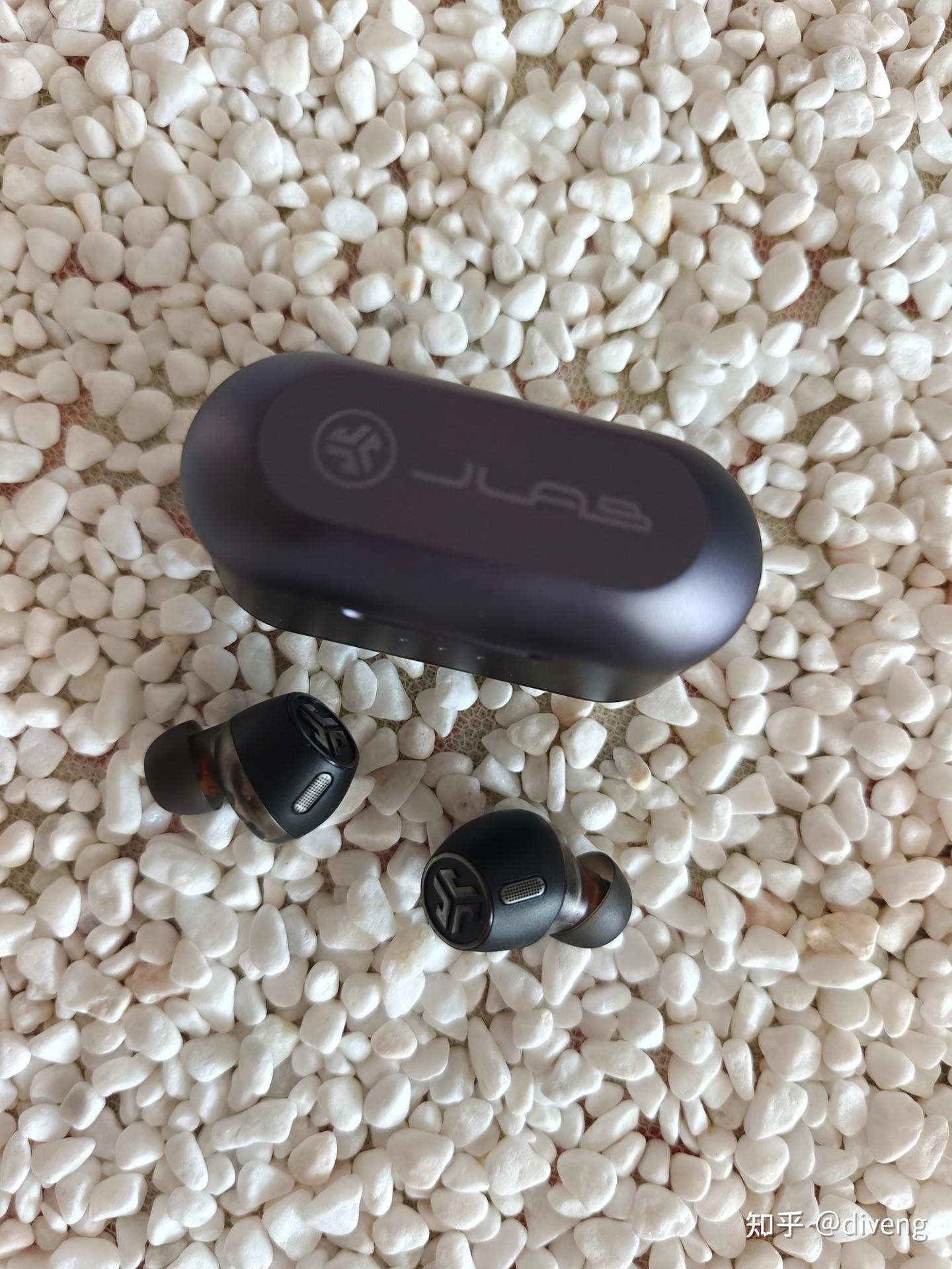 如何挑选旗舰降噪蓝牙耳机？索尼XM5、JLab ELe、松下AZ80、AKG N5哪款耳机更值得入手？值得收藏的降噪蓝牙耳机选购攻略