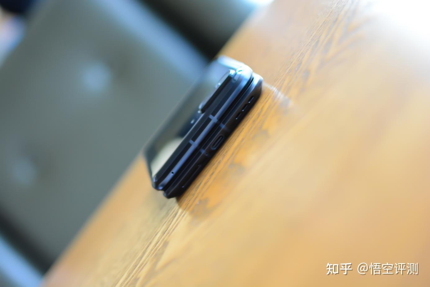 moto razr 2022首发评测：5000字长文，告诉你究竟值不值？ - 知乎