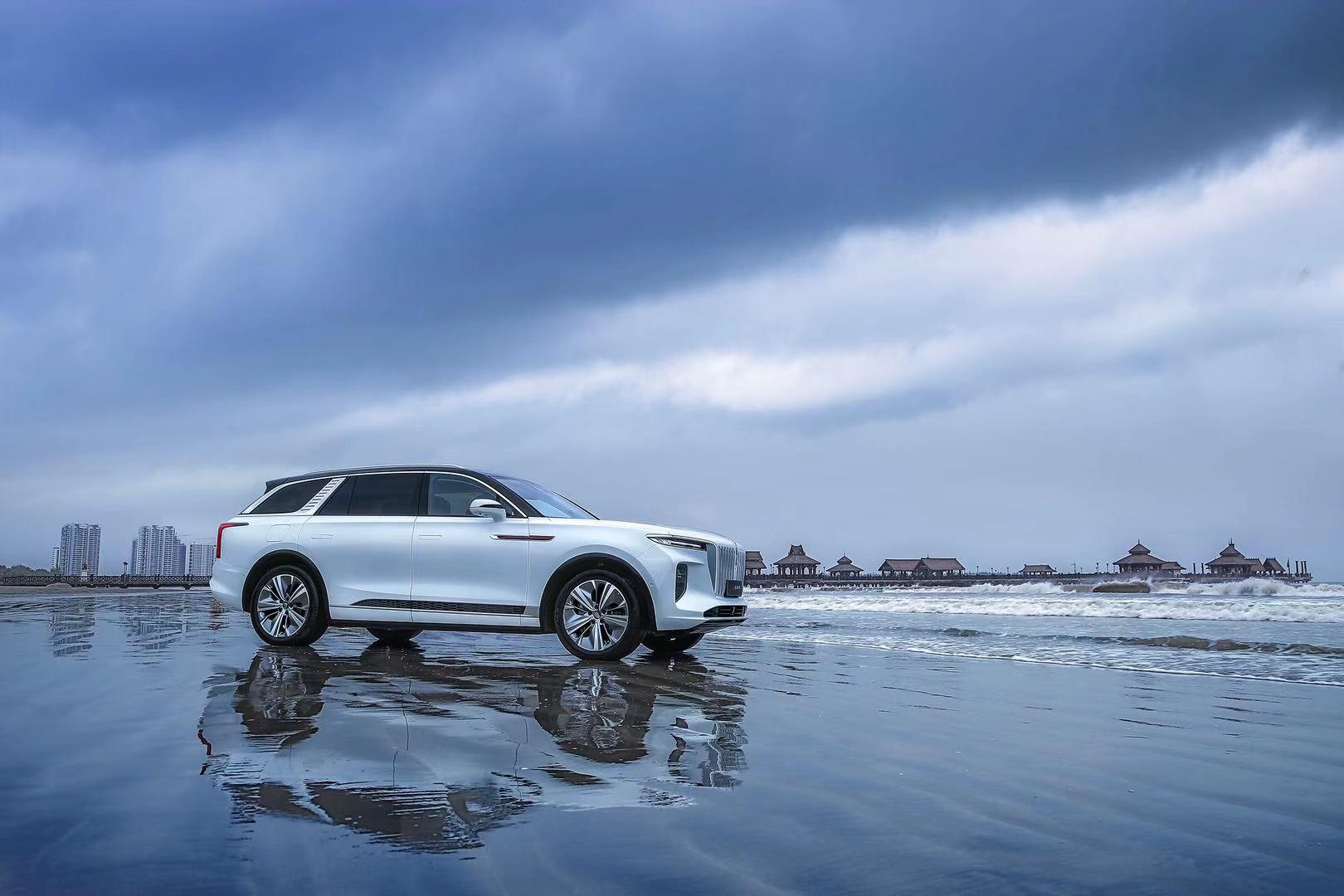 领导请上车！红旗E-HS9补贴后售50.98万元起 - 知乎