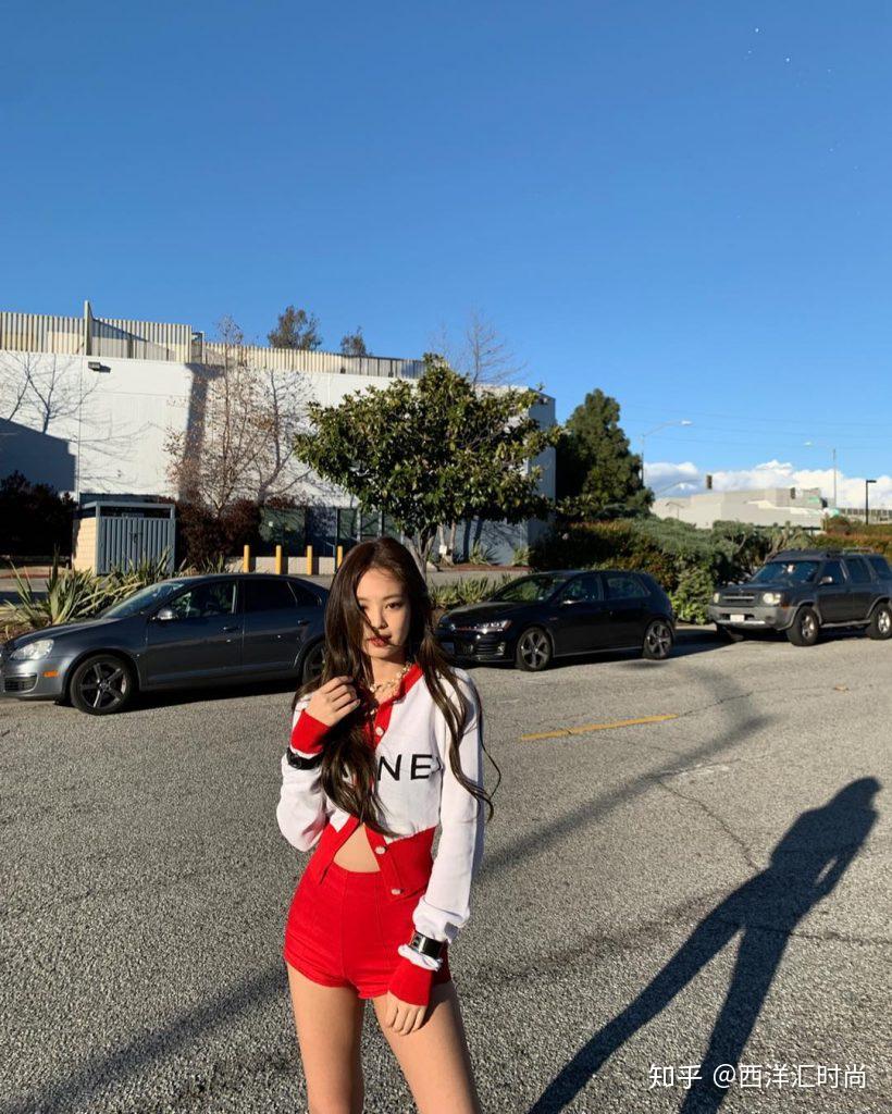 “人间CHANEL” JENNIE的私服穿搭告诉你什么叫甜美、酷感、高级可以随意切换 - 知乎
