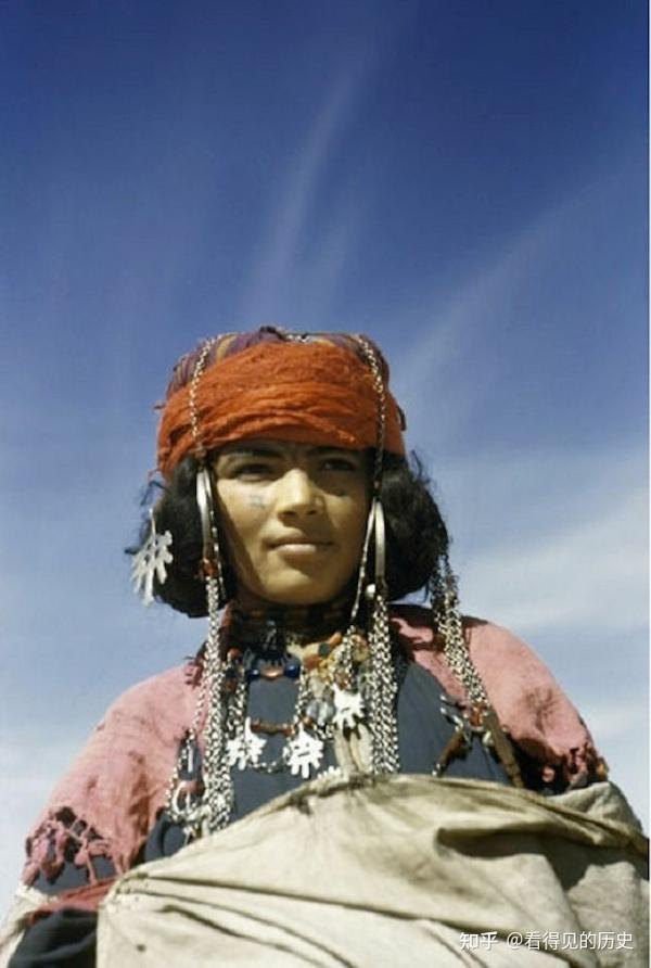 身穿民族服装的摩洛哥女性 别样的美丽 - 知乎