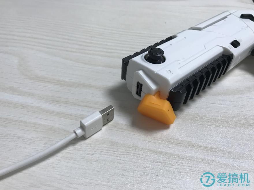 PP GUN mini 可变形的 枪形蓝牙游戏手柄 - 知乎