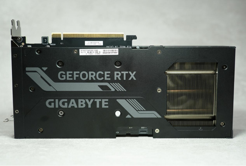 平价款RTX 4070显卡：技嘉RTX 4070 WINDFORCE OC 12G评测 - 知乎