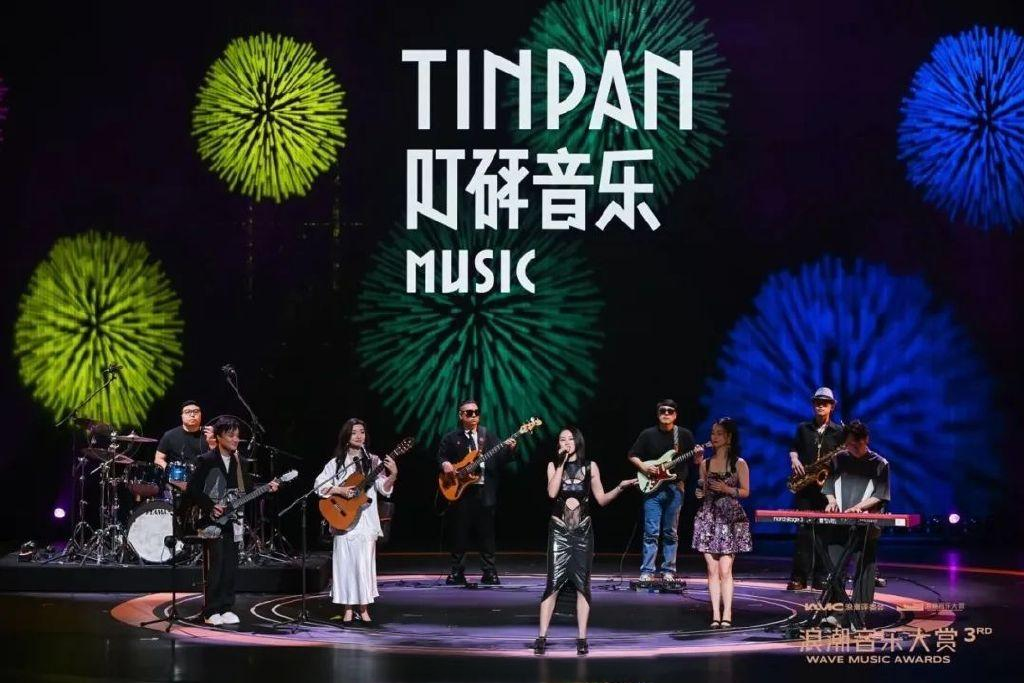 从抖音霸榜到《歌手》舞台：ZaZaZsu《爱河》破圈背后的必然与偶然 - 知乎