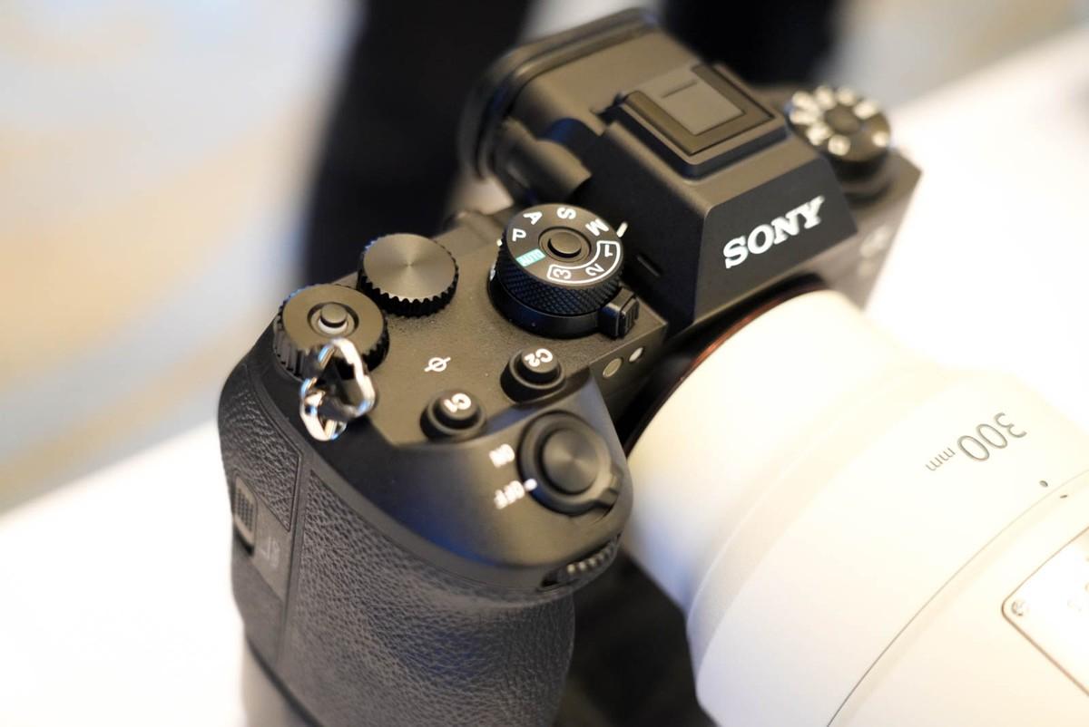 120FPS连拍！果冻效应减弱 初谈SONY Alpha 9 III - 知乎