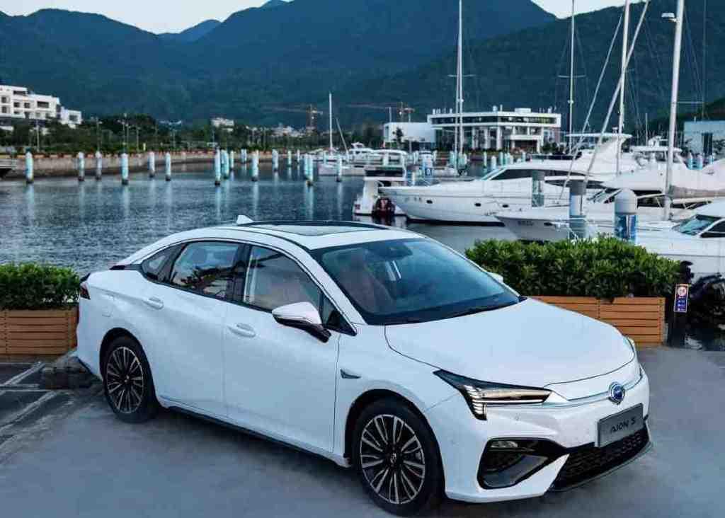 售价近18万元，续航仅460千米，AION S是在搞笑吗？ - 知乎